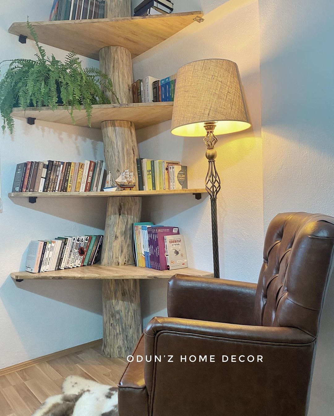 12 Corner Bookshelf Ideas to Maximize Space and Style in Your Home