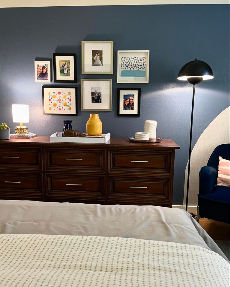 31+ Inspiring Photo Wall Ideas to Personalize Your Space