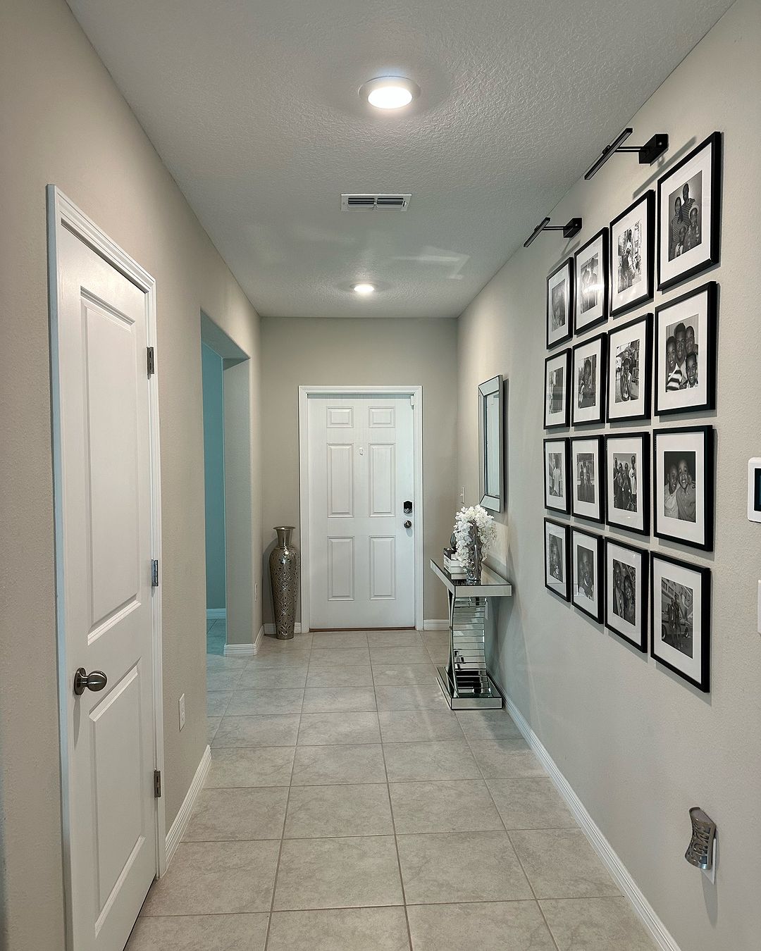 31+ Inspiring Photo Wall Ideas to Personalize Your Space