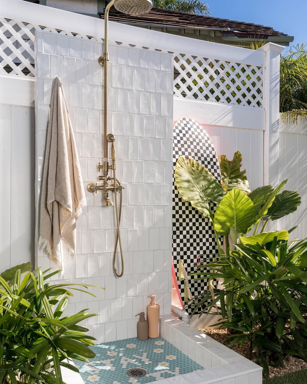 21+ Stunning Outdoor Shower Ideas