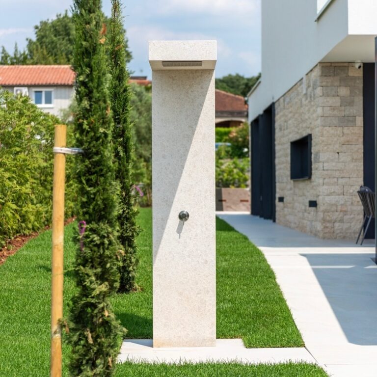 21+ Stunning Outdoor Shower Ideas