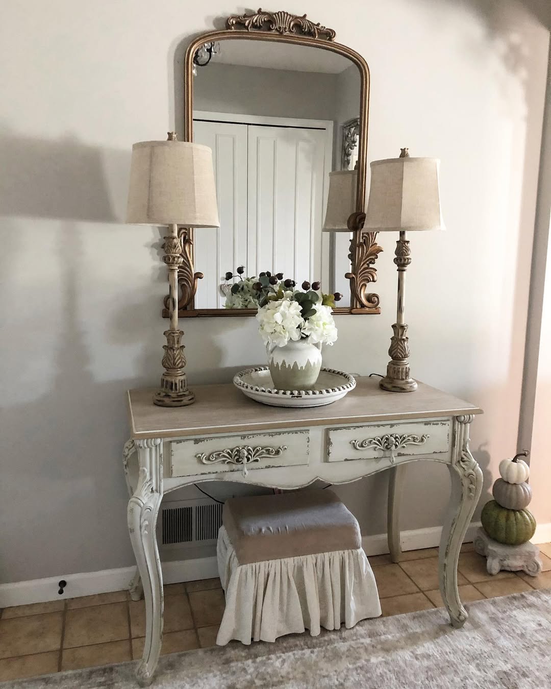 15 Foyer Mirror Ideas to Elevate Your Entryway