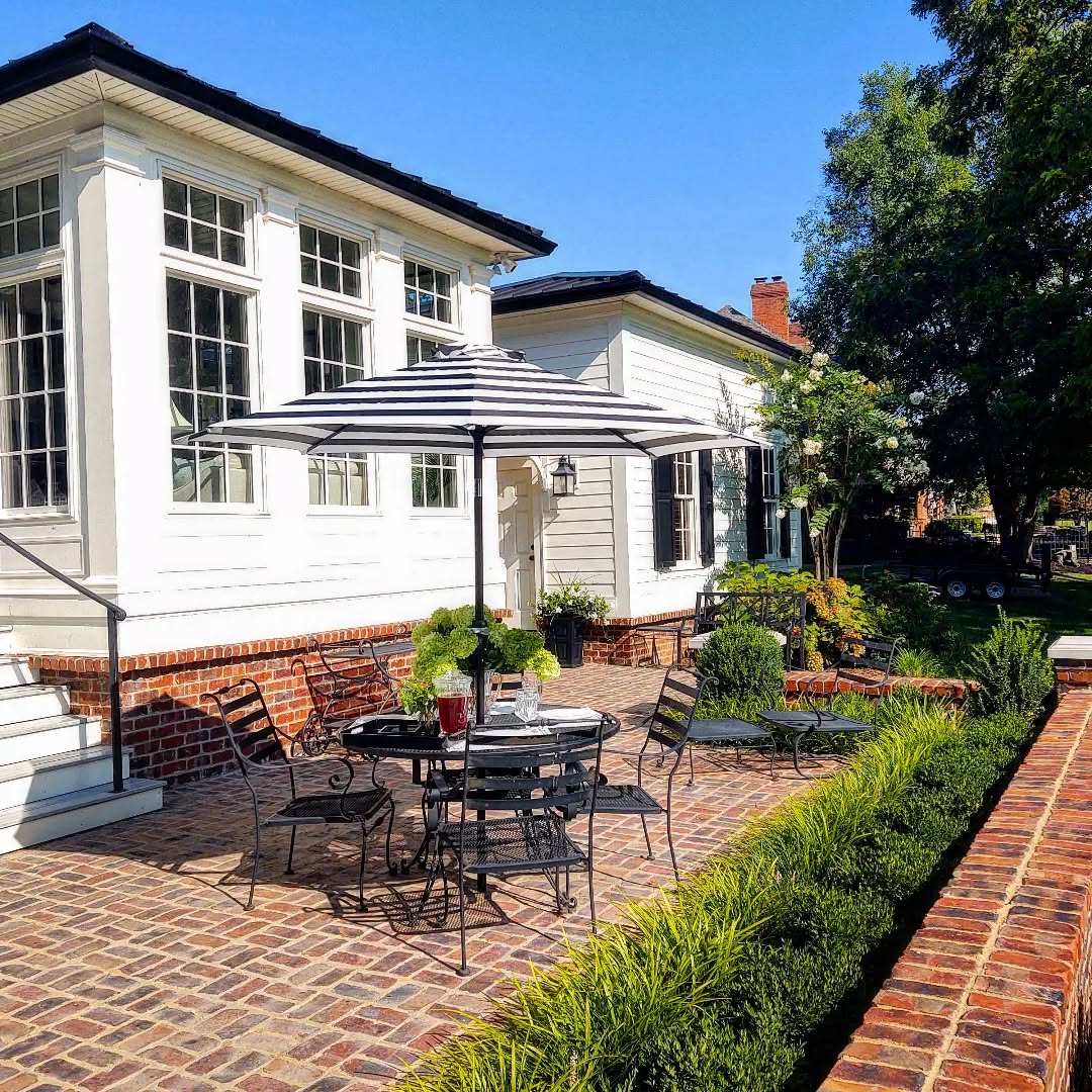 21 Back Porch Inspirations & Simple Ways to Achieve the Look