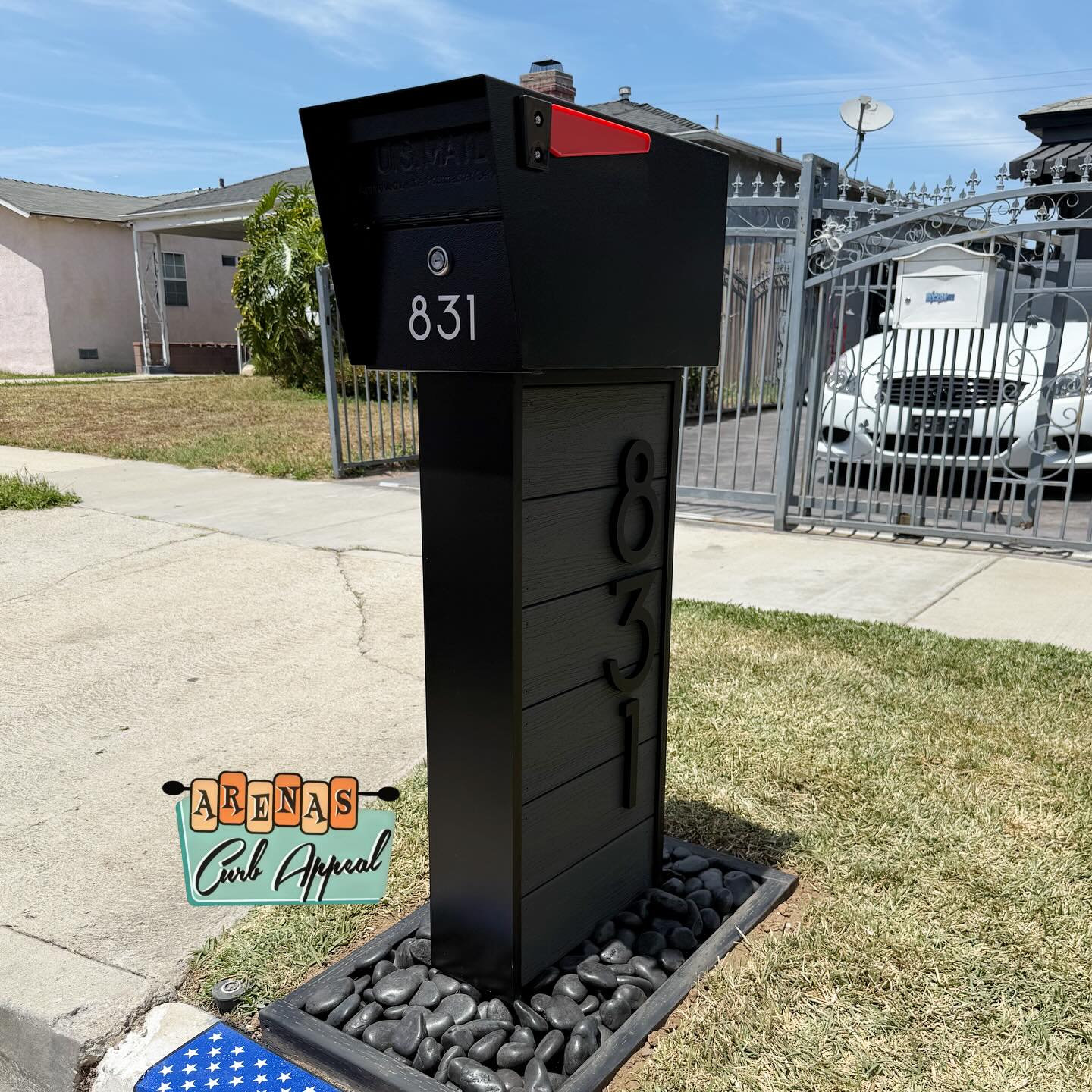 19 Mailbox Post Ideas That Are Way More Than Just Functional