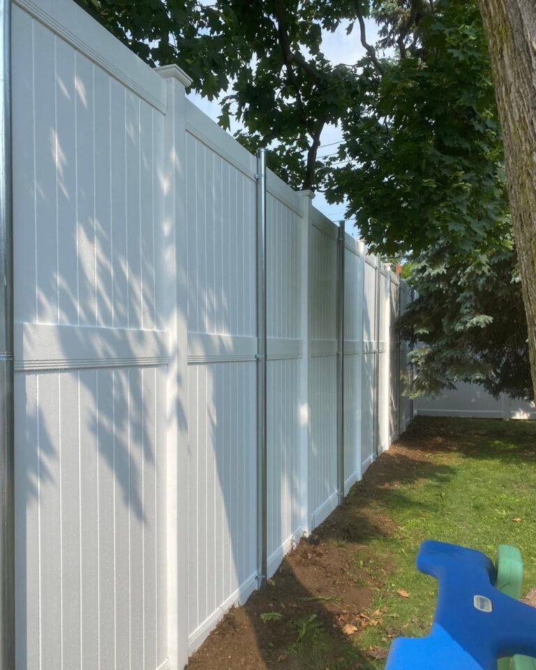 21 Privacy Fence Ideas That Add Style and Seclusion to Your Outdoor Space