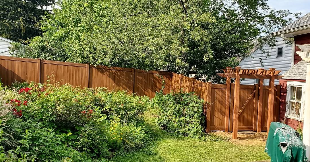 21 Privacy Fence Ideas That Add Style and Seclusion to Your Outdoor Space